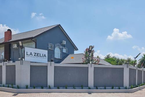La Zelia Guestrooms And Mini Conference - Vanderbijlpark