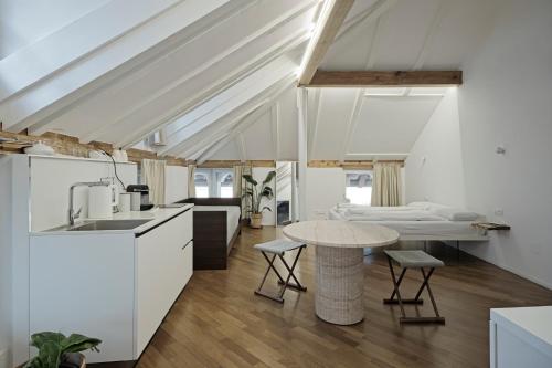 Historic Rooms And Apartments In The City Centre Of Bolzano - Bolzano