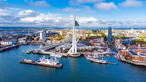 Victorious Apartments - 2 Bedroom - Portsmouth