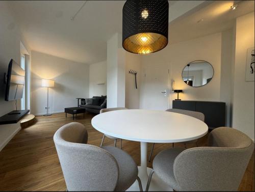 Exclusive Apartment With Roof Terraces In D-unterbilk - Neuss