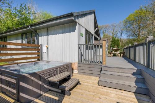 2 Bed In Bush Oc-b31845 - Cornwall