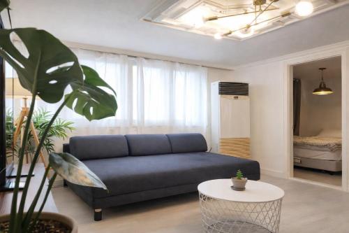 연지 White Linen House - Seoul