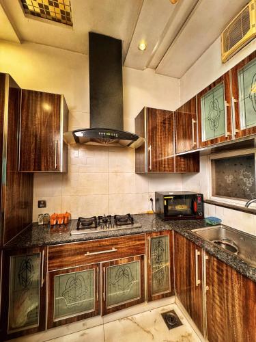 Modern 2 Br Portion Near Raya In Dha Phase 6 Lahore Sector D - Lahore
