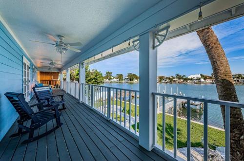 Relax At Our Bay Waterfront Home - Indian Rocks Beach, FL