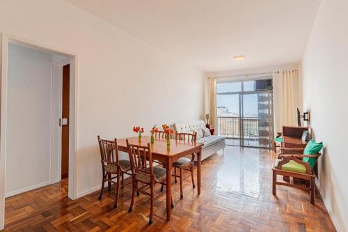 Apartamento A 2 Min Da Praia De Copacabana - B1205 - Copacabana