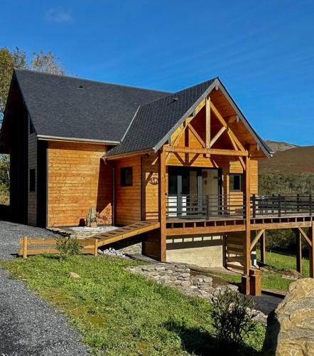Gorgeous Wooden Chalet Near Lourdes - Lourdes