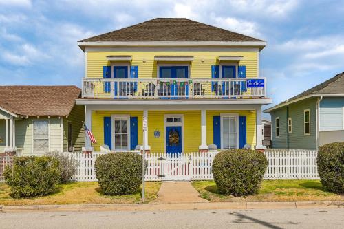 Steps To Pleasure Pier: Family Escape W/ Pool! - Rock & Roll, Galveston