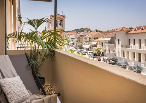 Nomade Agora Suites - Lixouri Town Centre, Kefalonia - Private Balconies - Cephalonia