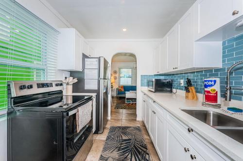Sunshine Tropical Villa - Safety Harbor, FL