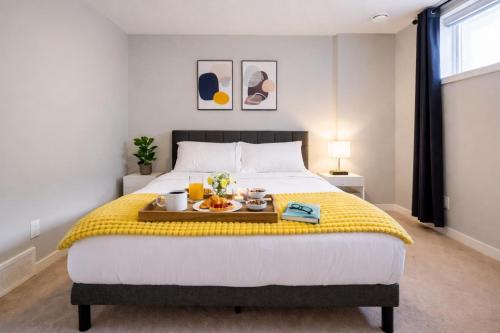 Calgary Views & 1br - Dedicated Work Space & Tv - Alberta
