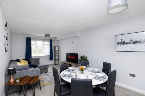 Stonecliffe 33 By Alt-stay Contractor Accommodation - 3 Bed Contractor Home With Parking, Wi-fi & Fu - Leeds