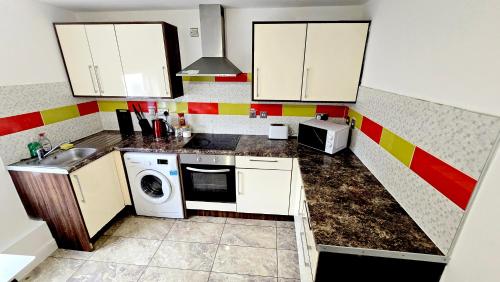 City Centre 2 Bed 2 Bath 5 Guest With Cheapest Overnight Car Park Entrepreneur Stays - University of Leicester