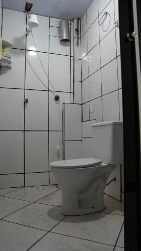 05 - Quarto Com Banheiro Compartilhado, Proximo A Pampulha - Belo Horizonte