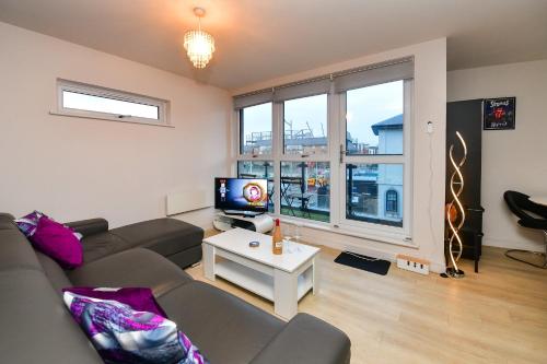 Cardiff Bay Retreat Sleeps 4 Parking - Pass The Keys - Cardiff