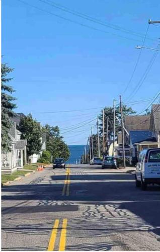 Large 3bd 2ba Apt Sleeps 9 Beach 7 Min Walk - Kennebunkport, ME