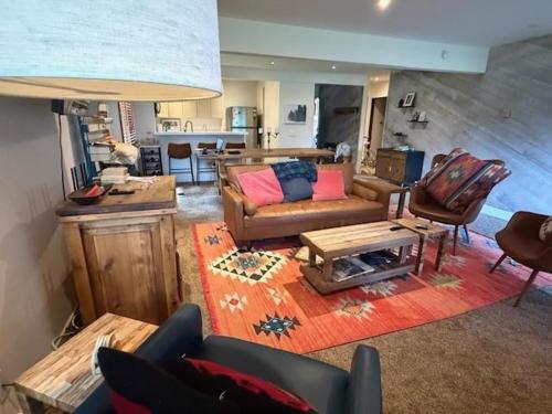 Mammoth Creek Unit 39 - Mammoth Lakes, CA