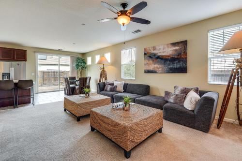 Sophisticated Sanctuary: 8 Mi To Lodi Wineries! - Stockton, CA