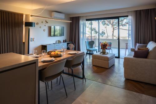 Residence De Tourisme Apa Nera Classee 3 Etoiles - Corse