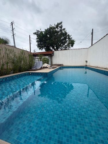 Casa Praia Grande 5min Praia, 2 Vagas, Wi Fi , 3 Banheiros , Piscina Grande , Freezer Extra Gelo , C - Praia Grande