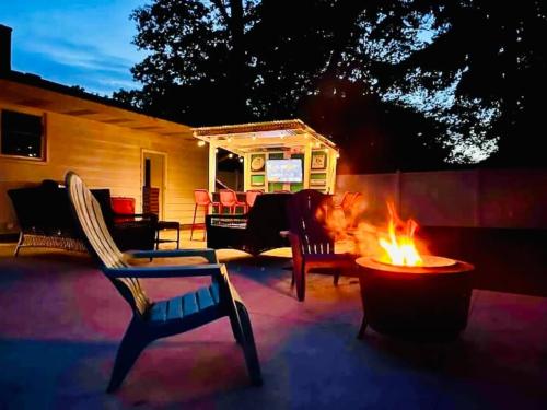 Beach Street Retreat - Lost Lake, Muskegon