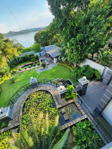 Romantic Getaway Hartbeespoort - Hartbeespoort