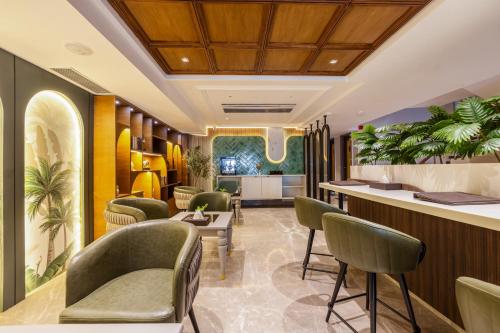 The Delhi Dreams - A Luxury Hotel - Delhi