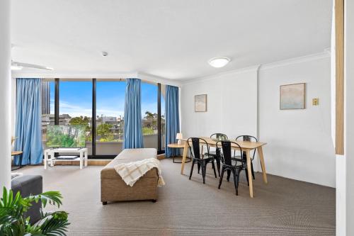 Ocean Air Retreat - Surfers Paradise