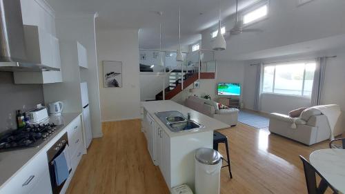 Townhouse In Port Macquarie Near Beach - Port Macquarie