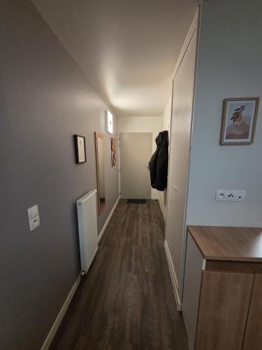Amour X Paris X Netflix X Wheel Chair Access - Ivry-sur-Seine