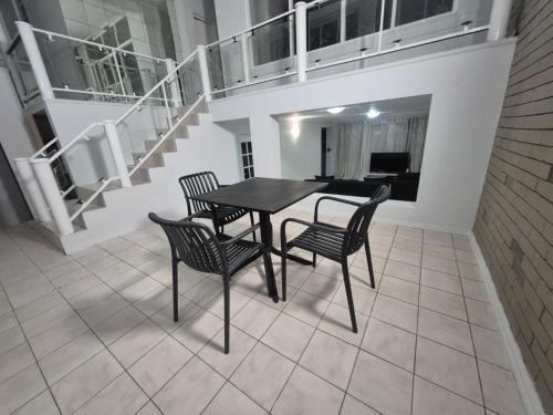 Maglovir Plumstead 5 Rooms Bulk - Le Cap