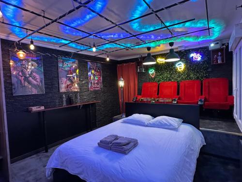 Jacuzzi Et Cinema, Merignac2 - Pessac