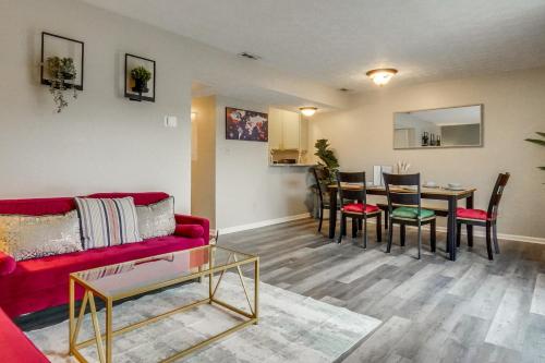 3bd Townhome W/ Patio, 3 Mi To Fort Bragg/liberty - Fayetteville, NC