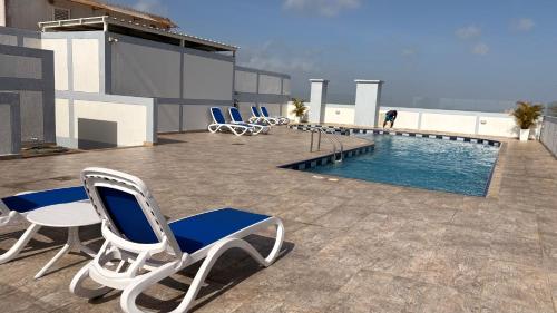 Hermoso Apartamento Con Balcon, Piscina Y Parqueadero In Baq - Barranquilla