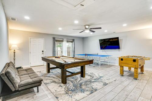 Pool, Game Room, Fast Wifi, 25 Mile Biking Trail - Wichita Falls, TX
