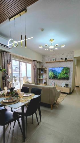 Topview Place 3 Bedroom Apartment - Pasig