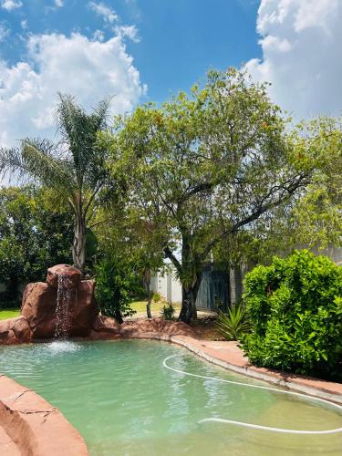 Homely Home Guesthouse - Krugersdorp