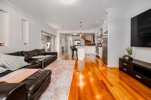 Walk To Flemington Racecourse - Free Parking & Wi-fi - Kensington