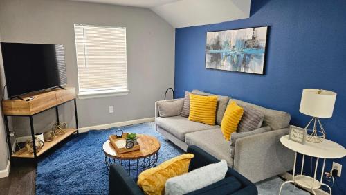 Super Cozy 2 Bedroom With Fast Wifi And Queen Bed Close To Downtown Houston!! - Northside - Houston