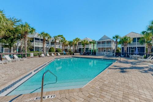 Charming Cottage With Hot Tub Fitness Center & Nature Trails - Port St. Joe, FL