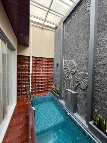 Singgah Jingga 2br Mini Pool By Kamaria - Malang