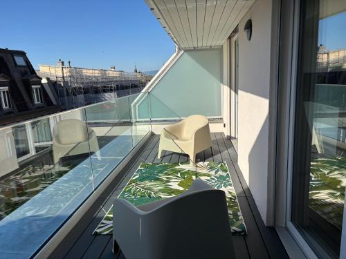 Experience Unique A Lausanne, Top Floor Apartment On Lausanne Train Station - Lausana