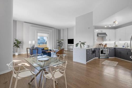 Dtown Penthouse 2bd Parking Gym, Pvt Patio #13 - Cicero, IL
