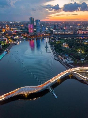 Просторная квартира у набережнои - Astana - Nur-Sultan