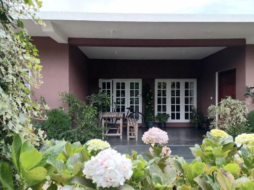 Keshiya Holiday Home - Nuwara Eliya
