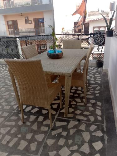Gypsy Hostel - Noida