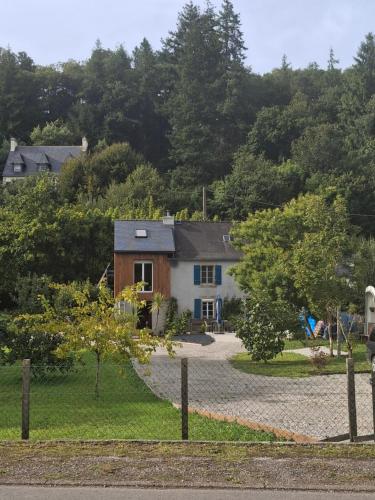 Cottage En Saule - Chateaulin
