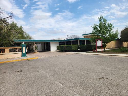 Motel Los Alpes - Del Rio, TX