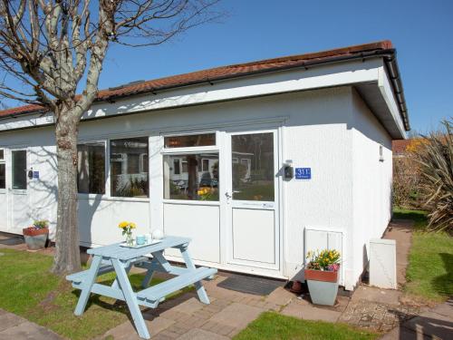 311 Driftwood - Ukc5026 - Dawlish