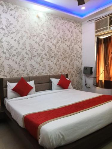 Hotel Sasa Paradise - Lucknow