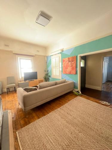 Seaside Sanctuary - Mordialloc